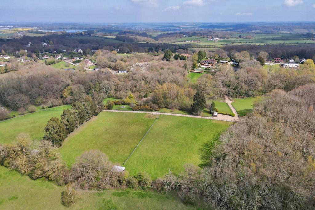 Well Hill Lane, Chelsfield, Kent, BR6 5 bed detached house for sale - £ ...