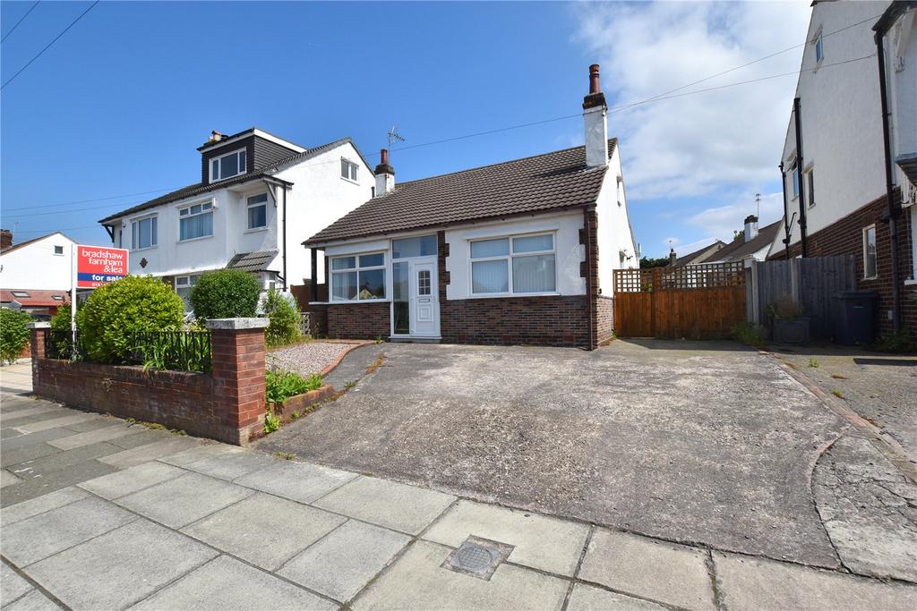 Joan Avenue, Moreton, Wirral... 3 bed bungalow - £250,000