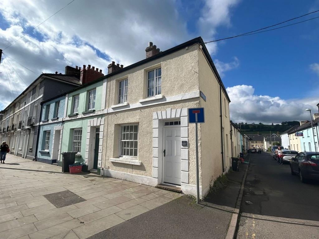 Charles Street Brecon Ld3 2 Bed Terraced House For Sale £159 950