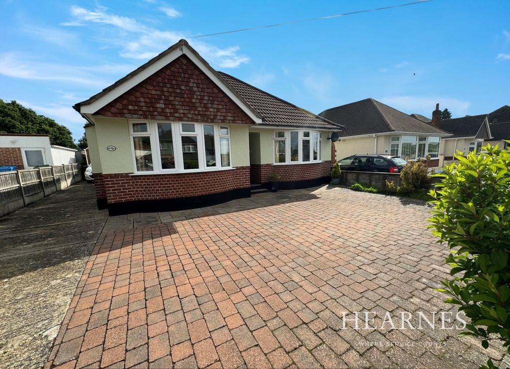 Alderney Avenue, Parkstone, Poole, BH12 2 bed bungalow - £350,000