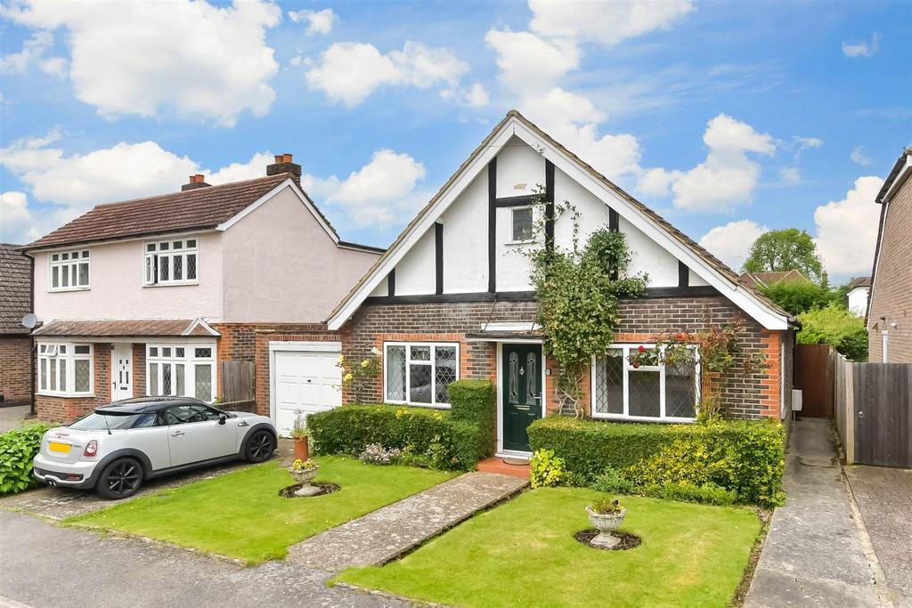 Melton Road, Merstham, Redhill, Surrey 2 bed bungalow for sale - £525,000