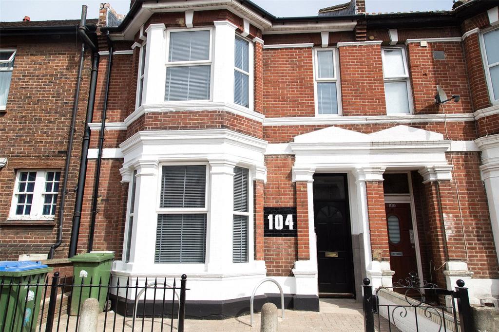 Southampton, Hampshire SO14 1 bed apartment - £995 pcm (£230 pw)