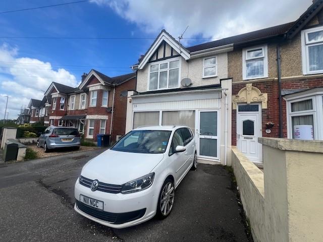 North Road, Poole, BH14 2 bed flat - £1,250 pcm (£288 pw)