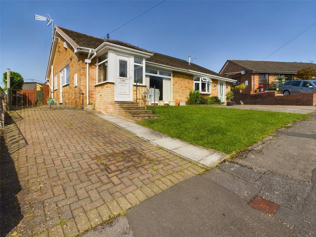 Wyebank Rise, Tutshill, Chepstow... 2 bed bungalow - £249,950