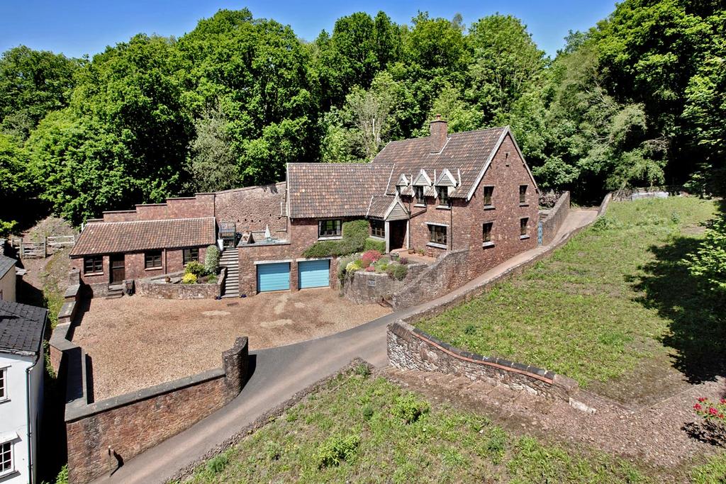 Holes Square, Timberscombe TA24 3 bed detached house - £699,950