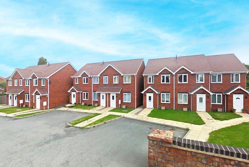 Lodge Court, Donnington Wood... 2 bed terraced house for sale - £1,550,000