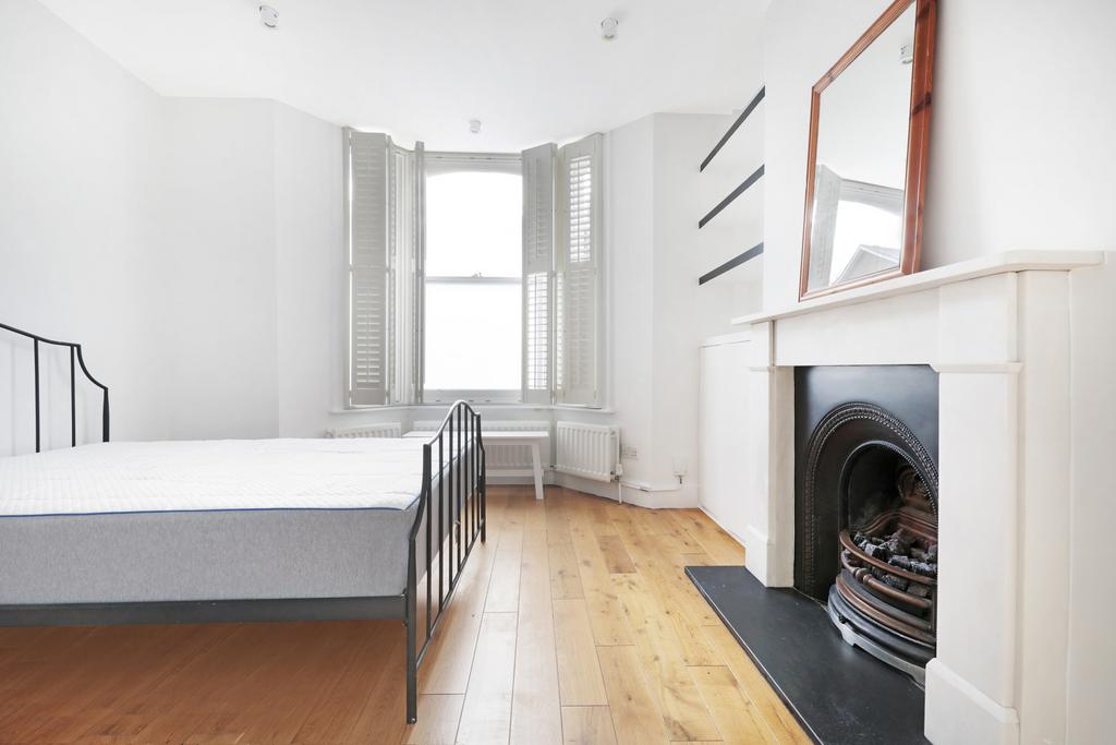 Brook Drive, London 3 bed flat to rent - £6,000 pcm (£1,385 pw)