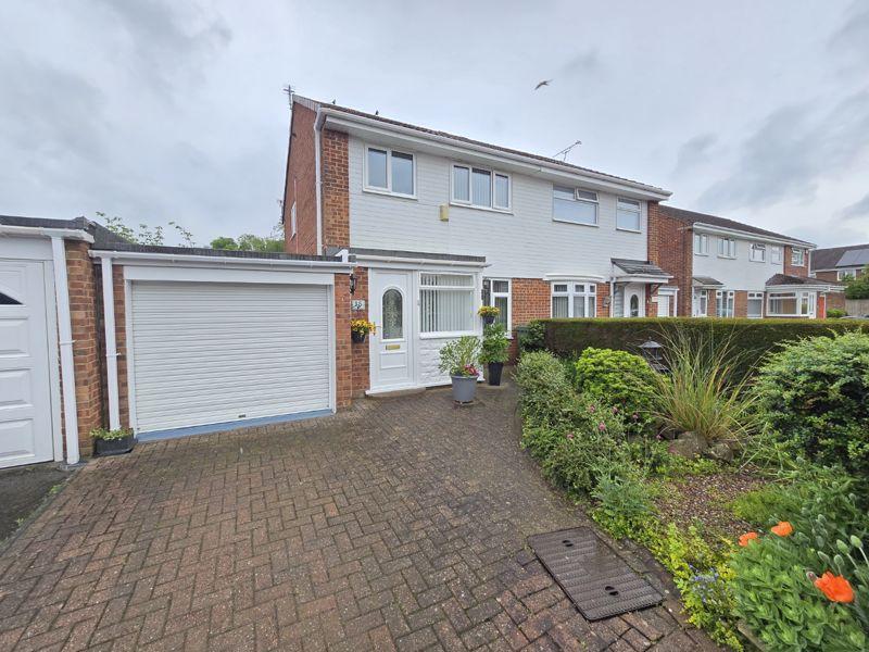 Shiel Gardens, Cramlington 3 bed semi-detached house - £176,950