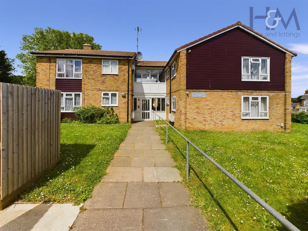 Drakes Drive, Stevenage 1 bed apartment - £159,500