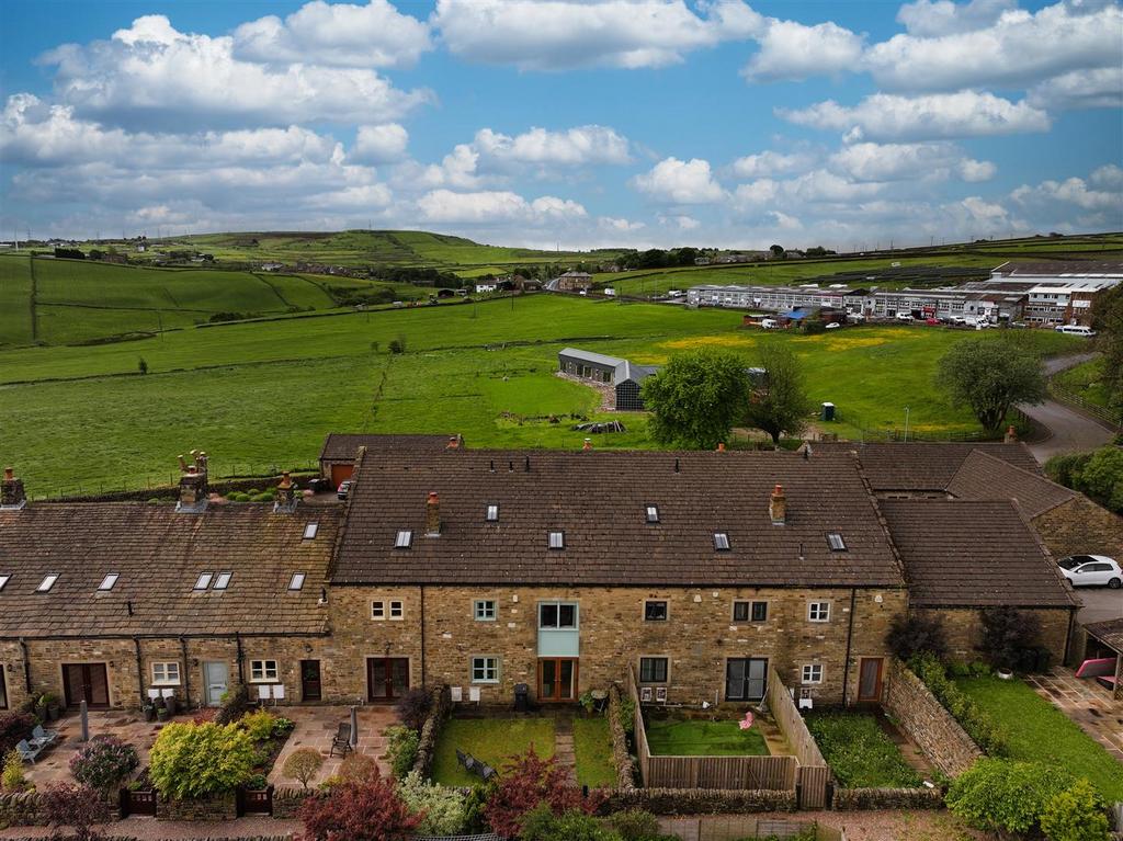 7, Denholme House Farm Drive... 5 bed character property for sale - £ ...