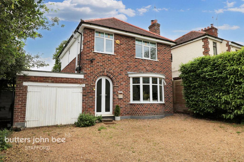 Highfield Drive, Stafford 3 bed detached house for sale - £400,000