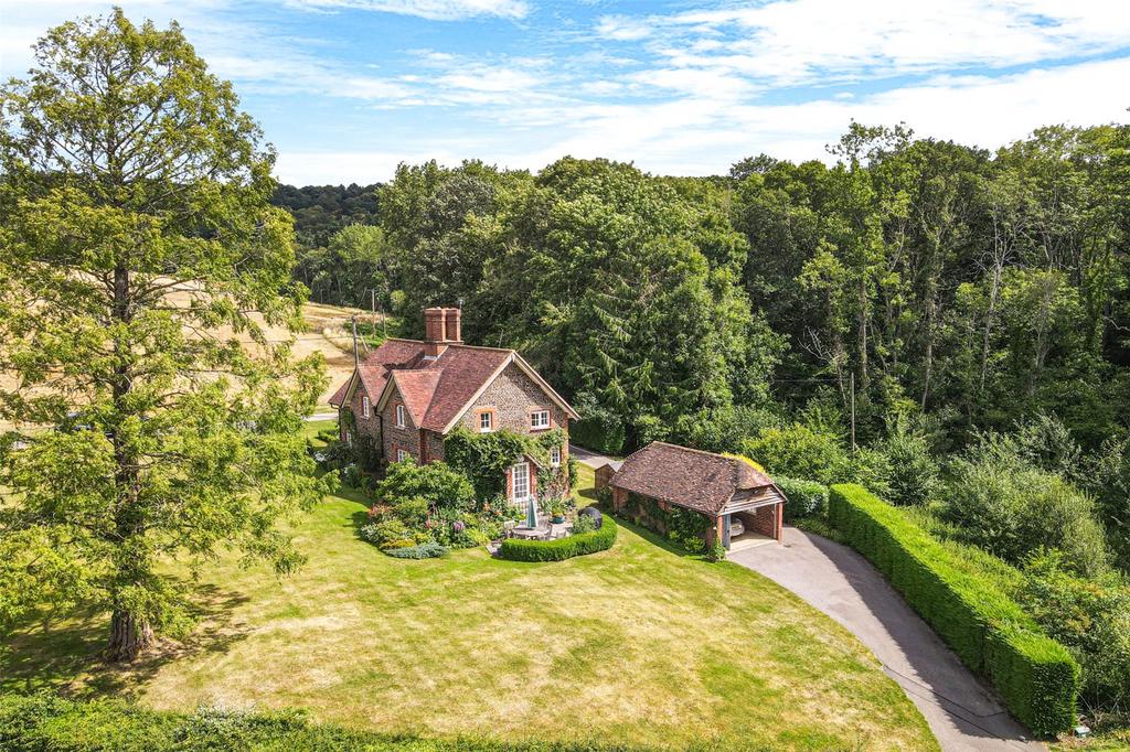 Hambledon, Godalming, Surrey, GU8 Land for sale - £4,000,000