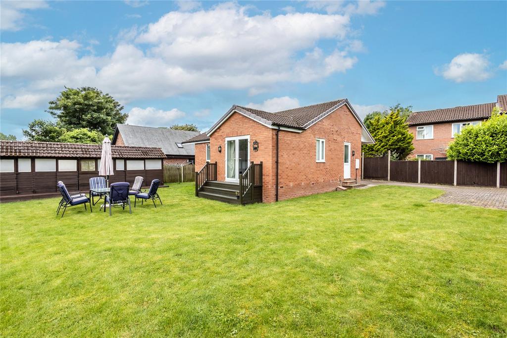 Riverview, Warrenby Close... 3 bed bungalow - £350,000