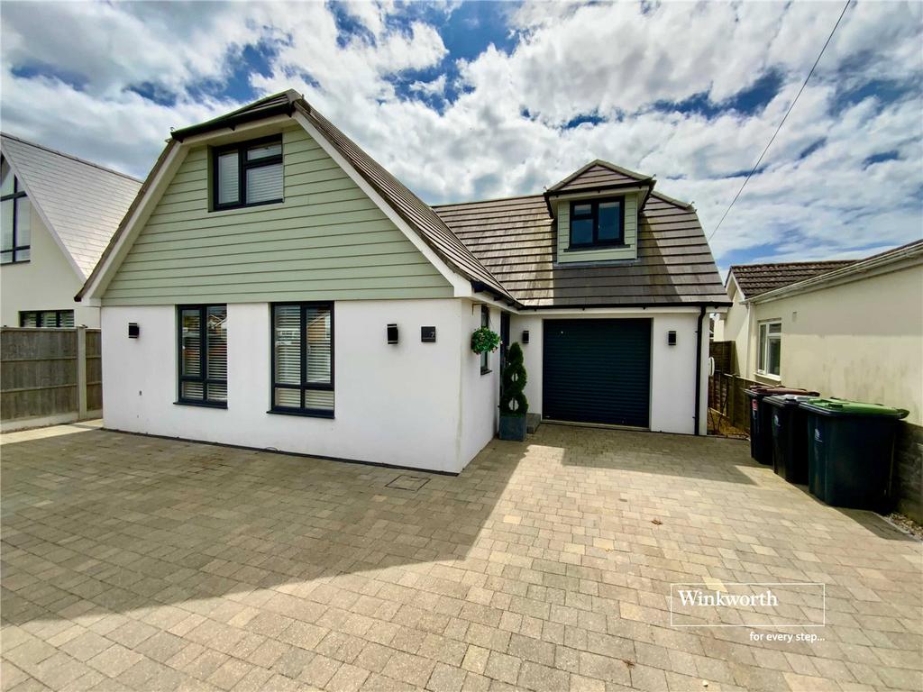 Merlin Way, Mudeford, Christchurch... 4 bed bungalow for sale - £1,200,000