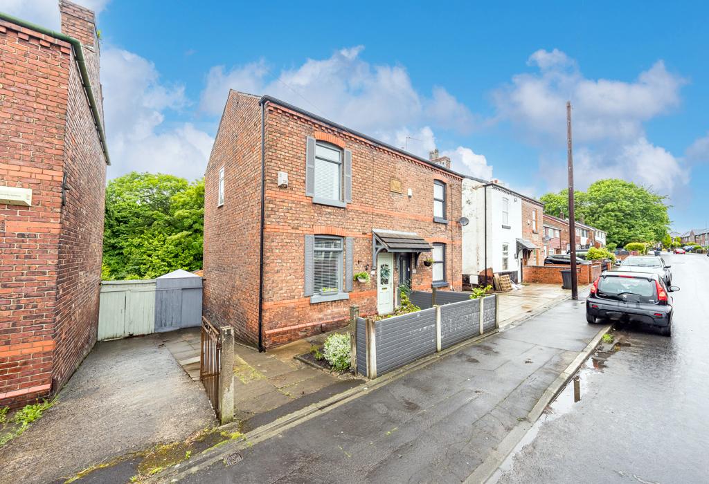 Paradise Lane Prescot Merseyside 3 Bed Semi Detached House For Sale
