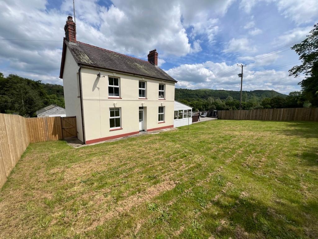 Ciliau Aeron, Near Aberaeron, SA48 4 bed property with land for sale ...