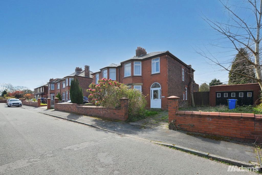 Maryhill Road, Higher Runcorn 3 bed semi-detached house for sale - £300,000