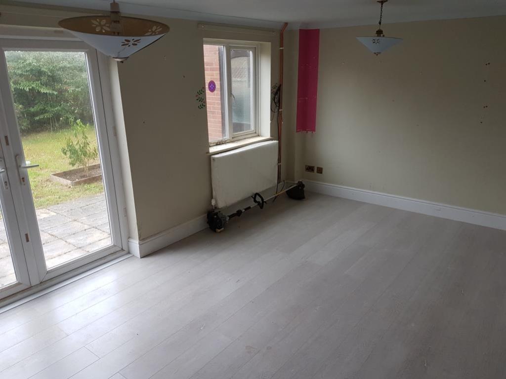Lark Road, Mildenhall, Suffolk, IP28 3 bed detached house to rent - £ ...