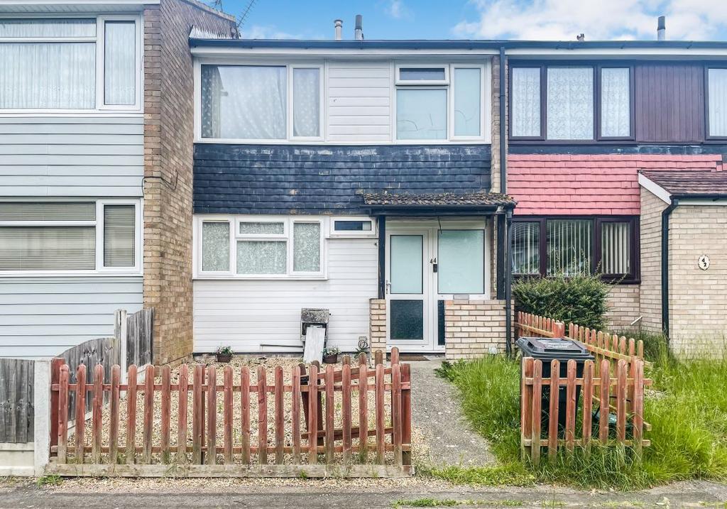 44 Cobden Walk, Basildon, Essex, SS13... 3 bed terraced house - £220,000