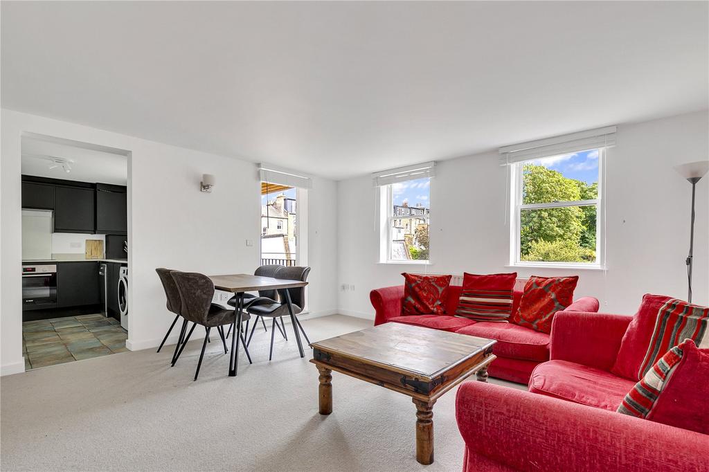 Marlow House, 160 Victoria Rise... 2 bed apartment - £2,396 pcm (£553 pw)