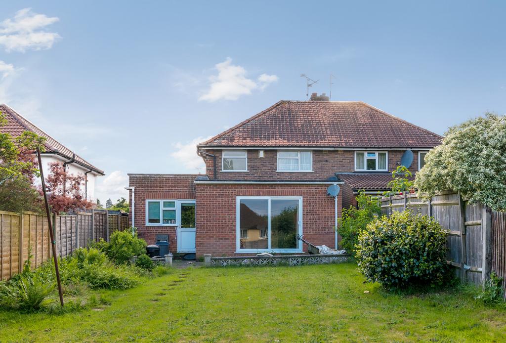 Swaffield Road, Kent TN13 3 bed semi-detached house for sale - £625,000