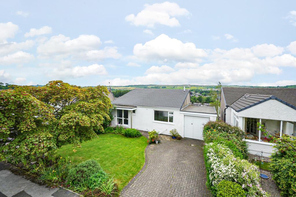 21 Silver Howe Close, Kendal, LA9 7NW 3 bed detached house - £415,000