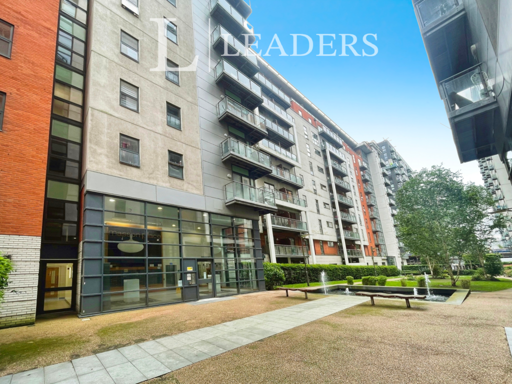 Masson Place, 1 Hornbeam Way... 2 bed apartment - £1,250 pcm (£288 pw)