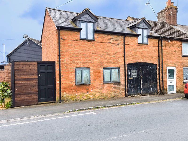 Stewkley Road, Leighton Buzzard LU7 Office to rent - £1,200 pcm (£277 pw)