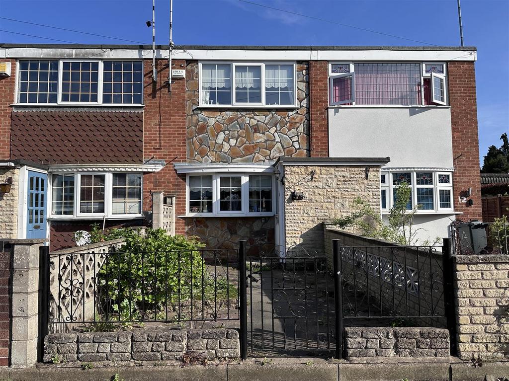 Narrow Lane, Old Aylestone Village LE2 2 bed townhouse for sale - £180,000