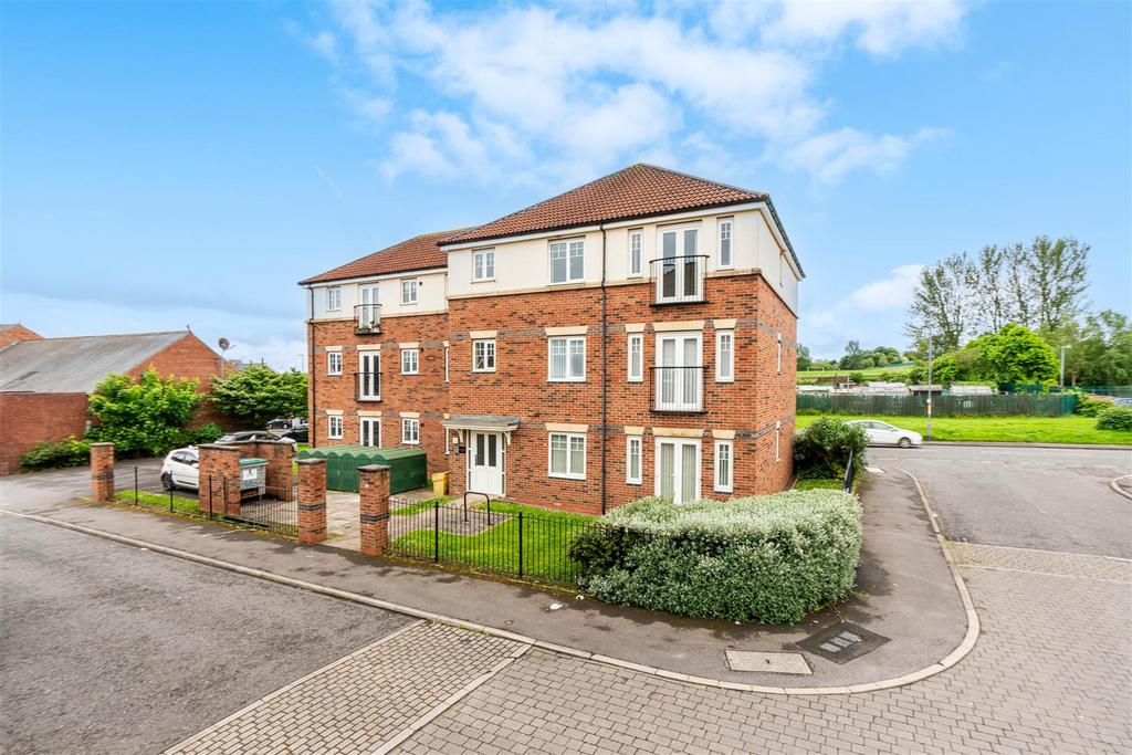 Rockmore Road, Blaydon-On-Tyne, NE21 2 bed apartment - £105,000