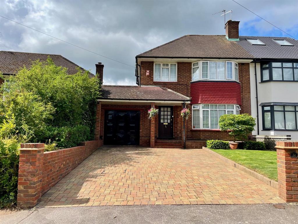 The Shrublands, Potters Bar EN6 3 bed semi-detached house - £825,000