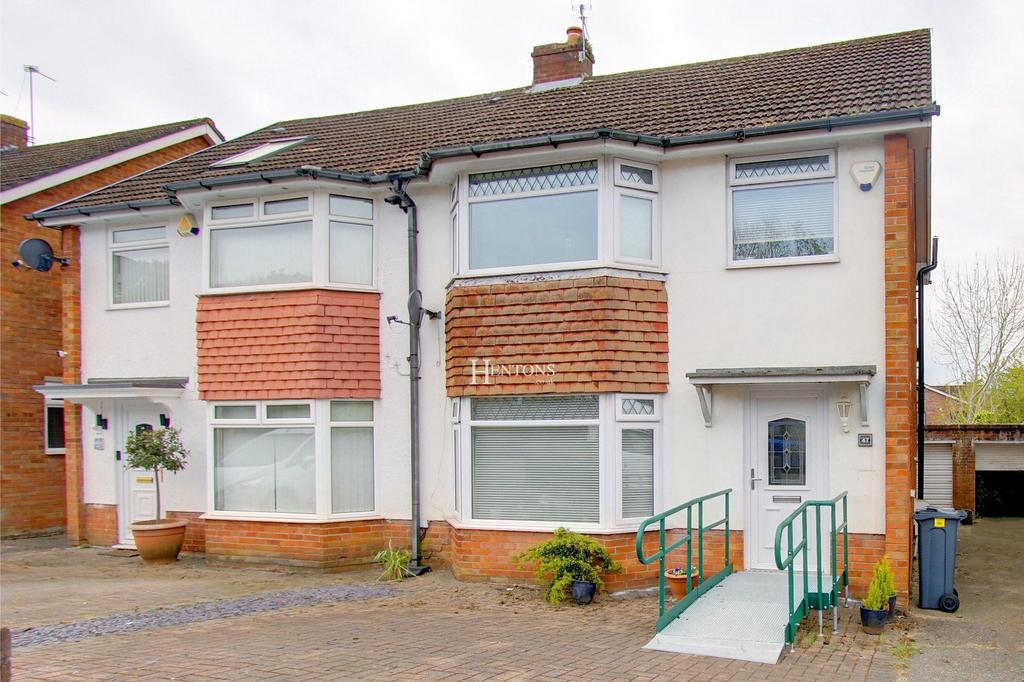 Torrens Drive, Lakeside, Cardiff 3 bed semi-detached house - £385,000
