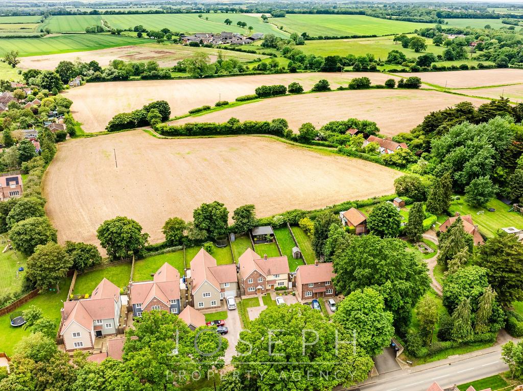 Chestnut Rise, Witnesham, IP6 3 bed semi-detached house for sale - £365,000
