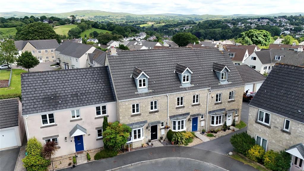 Tavistock, Devon 4 bed terraced house - £300,000