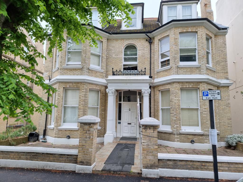 St Aubyns, Hove, BN3 Studio to rent - £700 pcm (£162 pw)