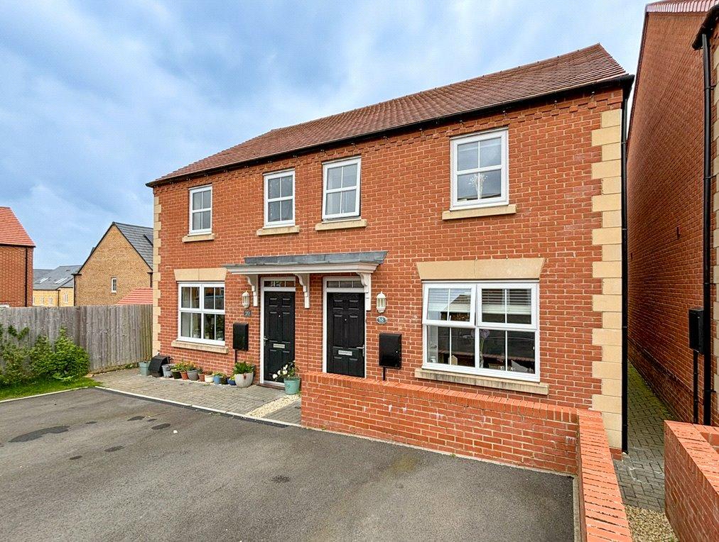 Heron Drive Witney Oxfordshire Ox28 3 Bed Semi Detached House For