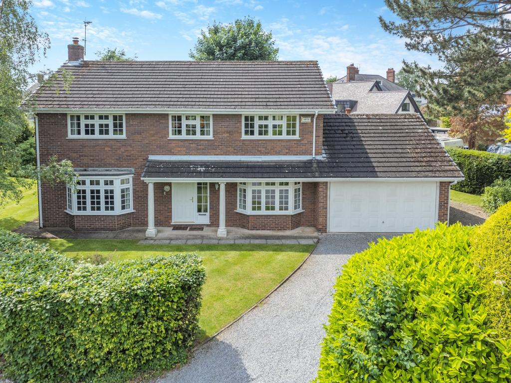 Westfield Close, Curzon Park North... 4 bed detached house - £850,000