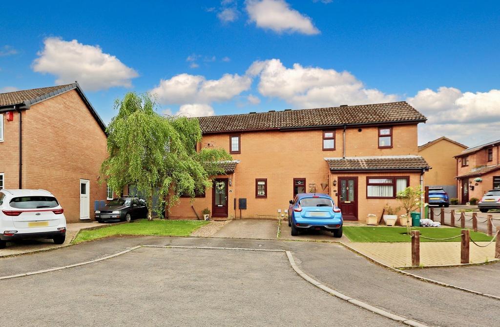 Almond Close, Pontypridd CF38 2 bed semi-detached house - £219,950