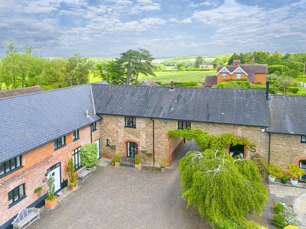 Copped Hall, Epping 5 bed barn conversion for sale - £1,400,000