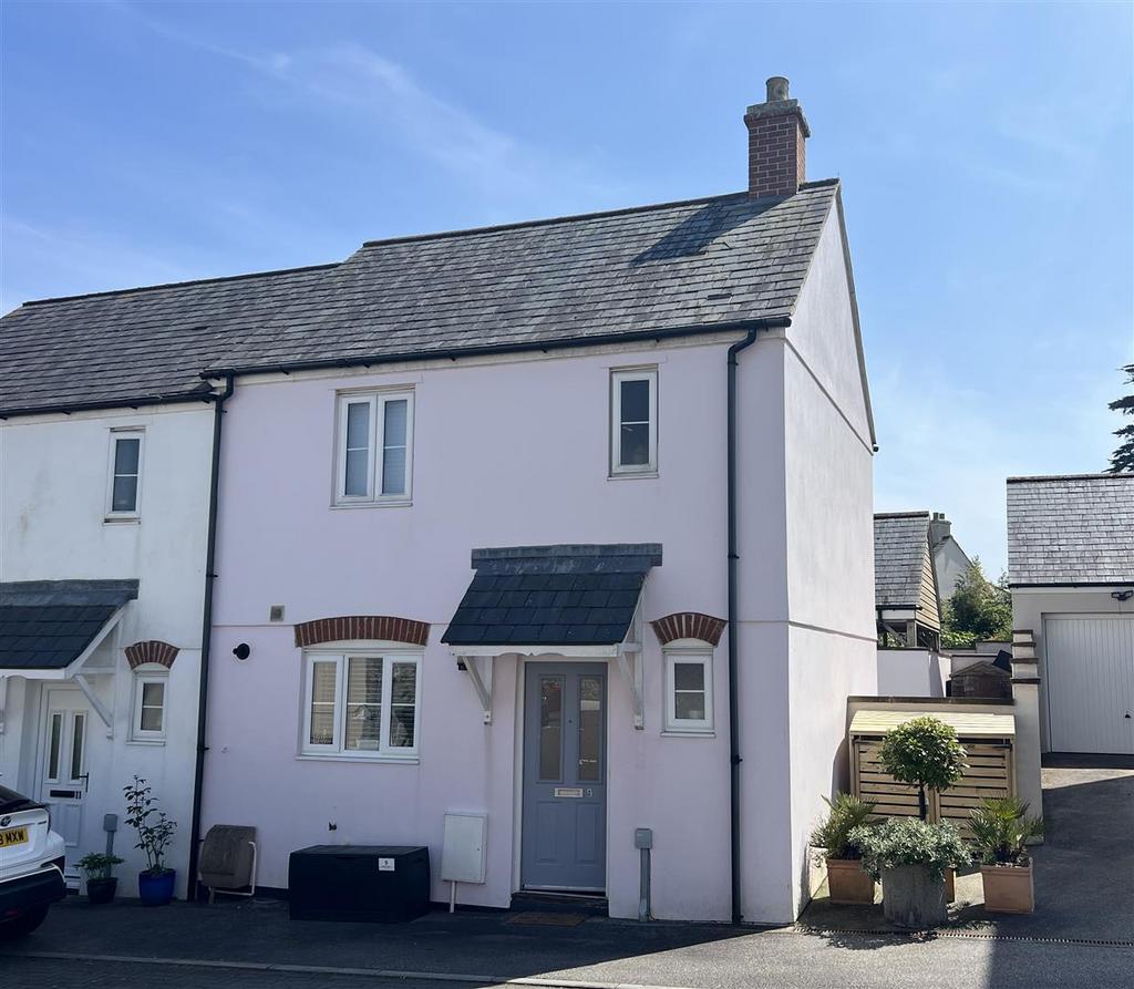 Pagoda Drive, Duporth, St. Austell 2 bed end of terrace house - £85,500