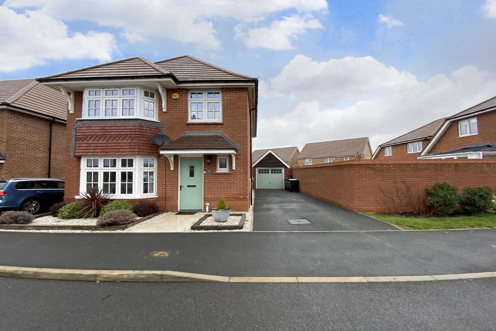 Moorbridge Road, Moulton, Northampton... 4 bed detached house - £1,700 ...