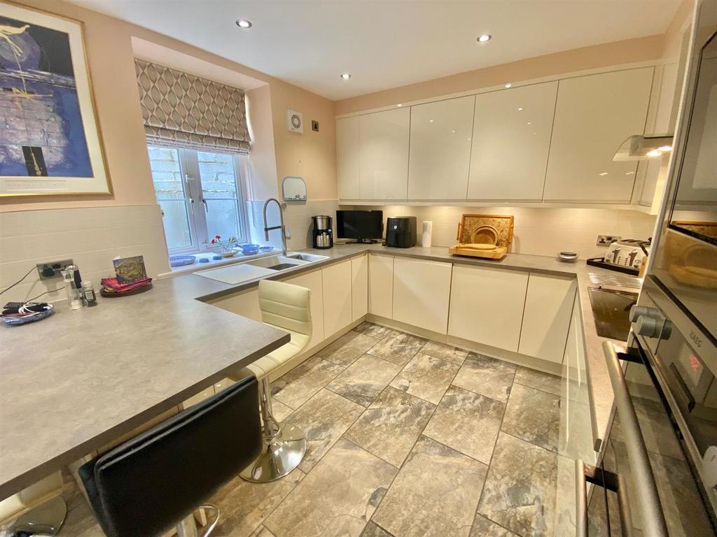 Northfield Mill,Sharp Lane... 3 bed townhouse - £275,000