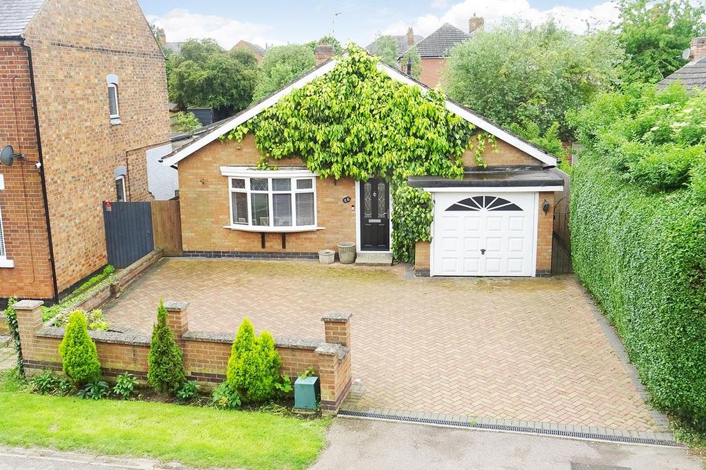 Leicester Road, Fleckney 3 bed chalet for sale - £325,000