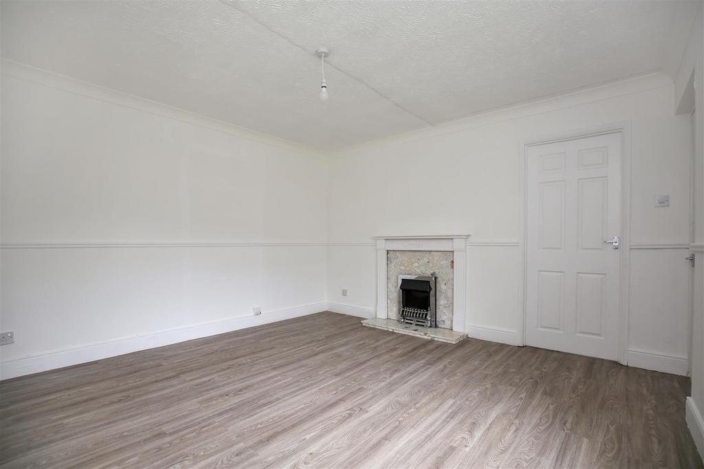 Greenrigg, Gateshead NE21 3 bed end of terrace house - £850 pcm (£196 pw)