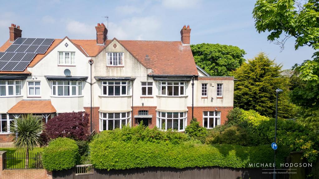 Beresford Park, Thornhill, Sunderland 5 bed semi-detached house for ...