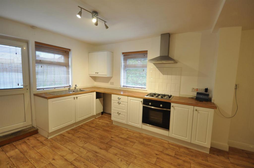 Riverside, Rawcliffe, Goole 1 bed cottage - £575 pcm (£133 pw) Riverside, Rawcliffe, Goole 1 bed cottage - £575 pcm (£133 pw)