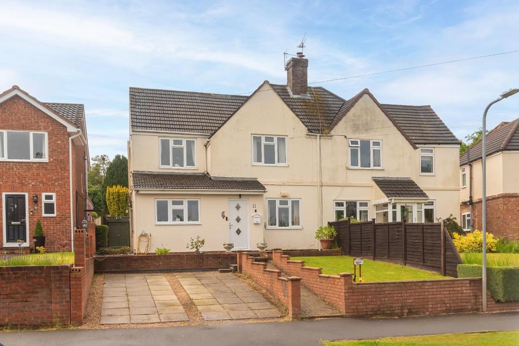 Vicarage Road, Pitstone 4 bed semi-detached house - £550,000