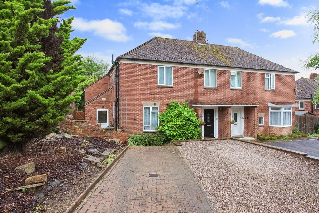 Hightown Road, Banbury 4 bed semi-detached house for sale - £375,000