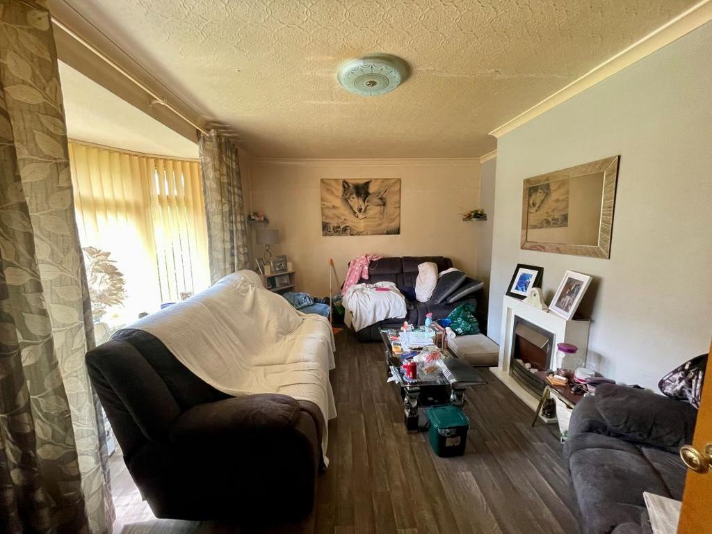 Prescelli Road, Penlan. Swansea. SA5... 3 bed semi-detached house - £92,000