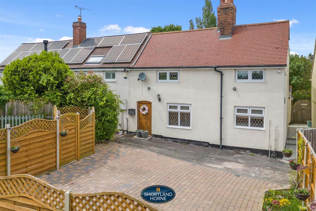 Hawkes Mill Lane, Coventry CV5 3 bed cottage - £425,000